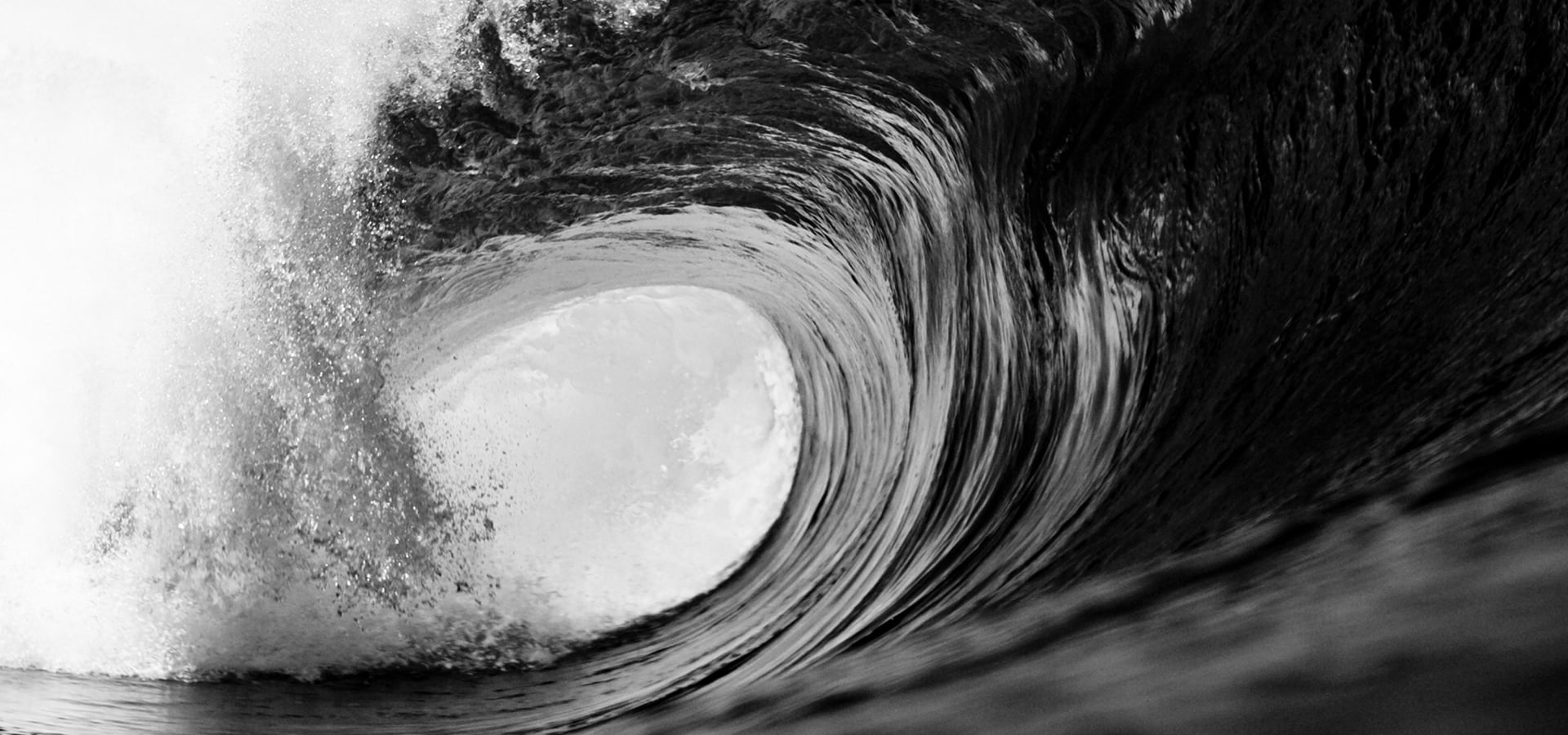 That Holiday Bomb Cyclone Made Some Pretty Monstrous Waves Off the ...