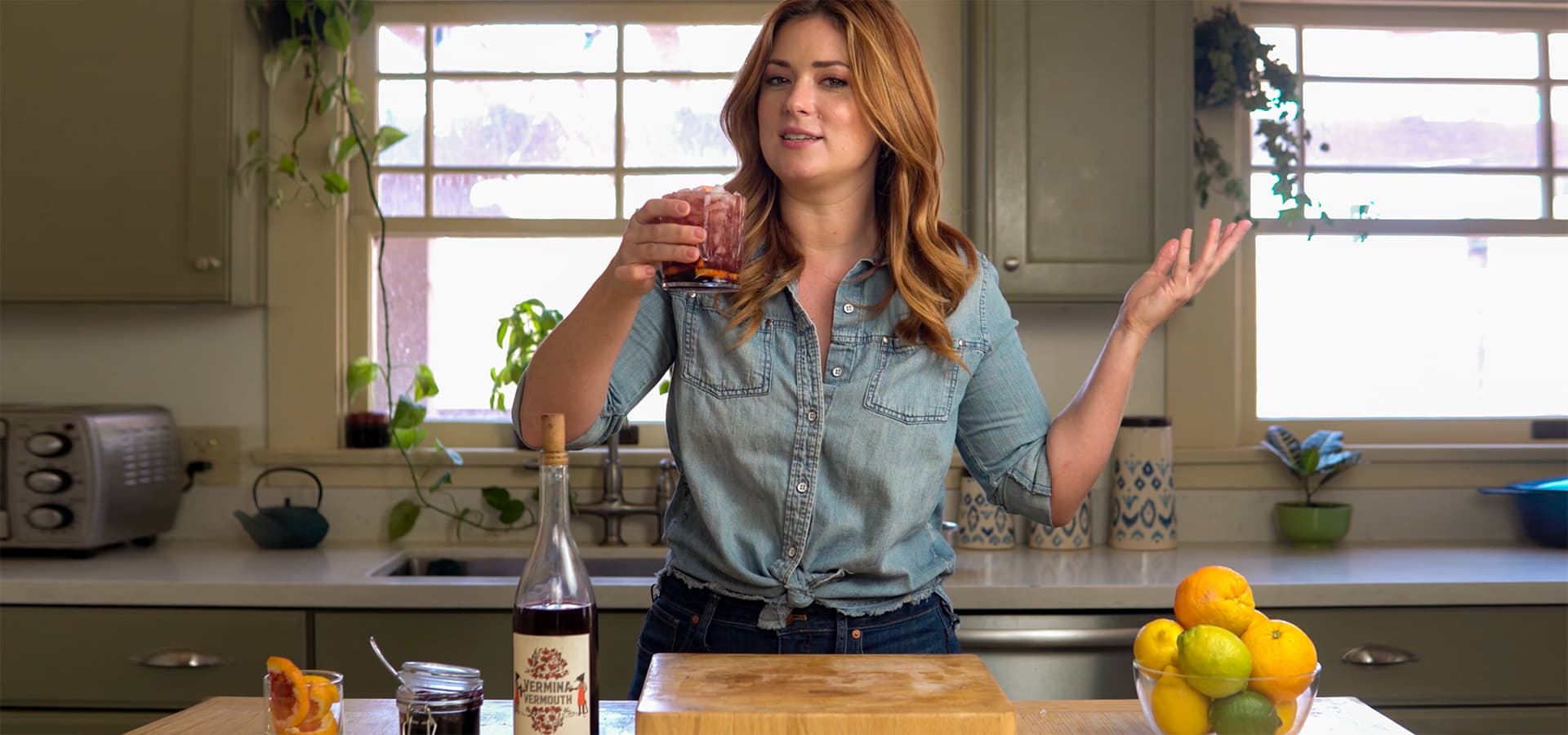 How to Make a Vermina Vermouth Cobbler